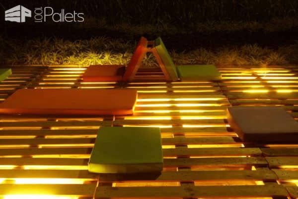 Chill Out Space Made Out of Upcycled Pallets • 1001 Pallets