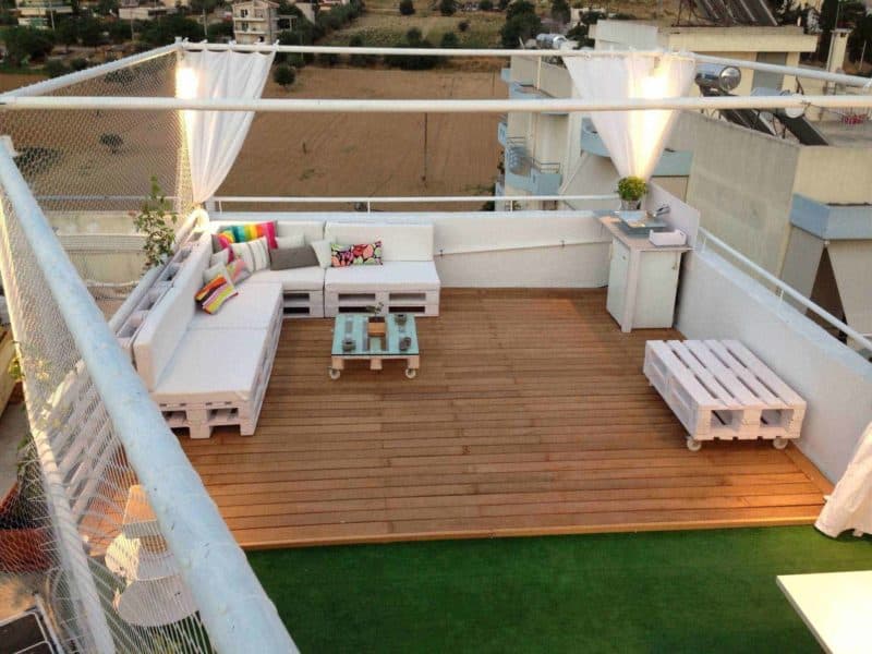 Pallet Roof Terrace Lounge • 1001 Pallets