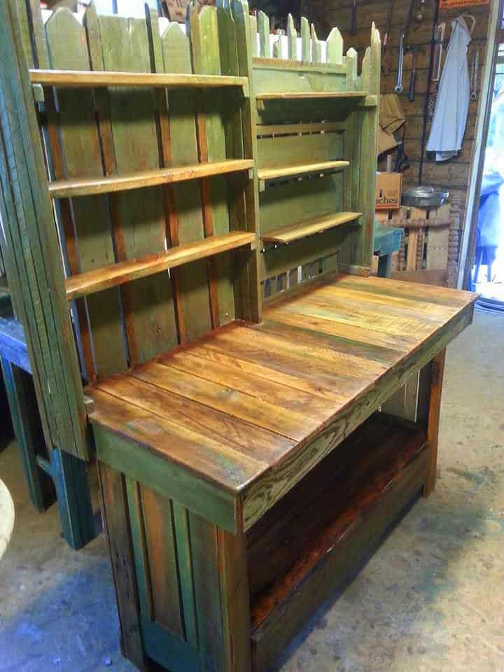 Rustic Pallet Furniture • 1001 Pallets