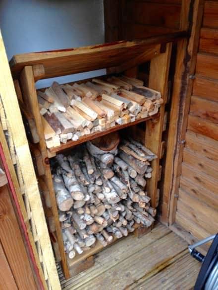 Small Log Store From Pallet Wood • 1001 Pallets