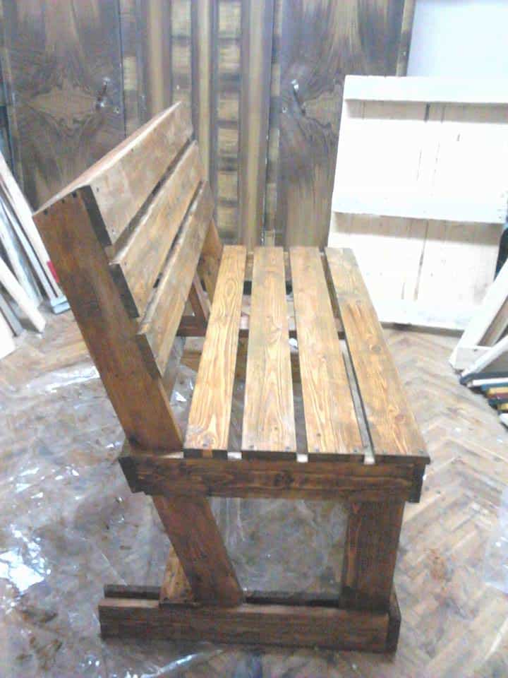 Diy: Bench from 2 Pallets • 1001 Pallets