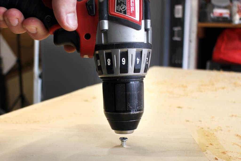 4 Methods to Remove a Stripped or Broken Screw • 1001 Pallets