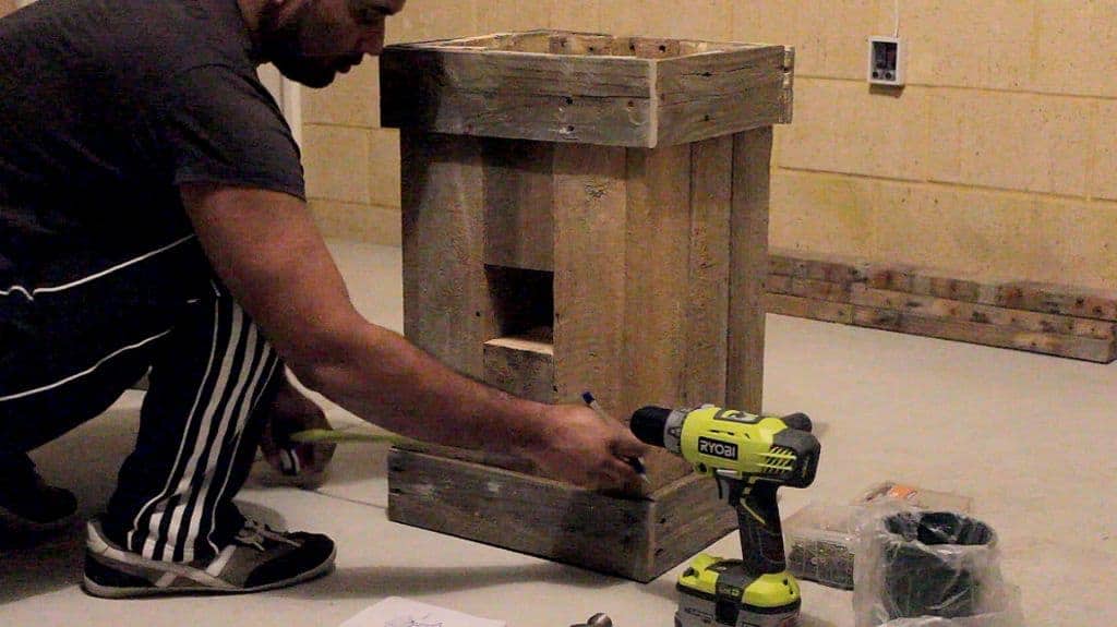 Diy: Build a Tulsi Manch Out of Pallet Wood • 1001 Pallets