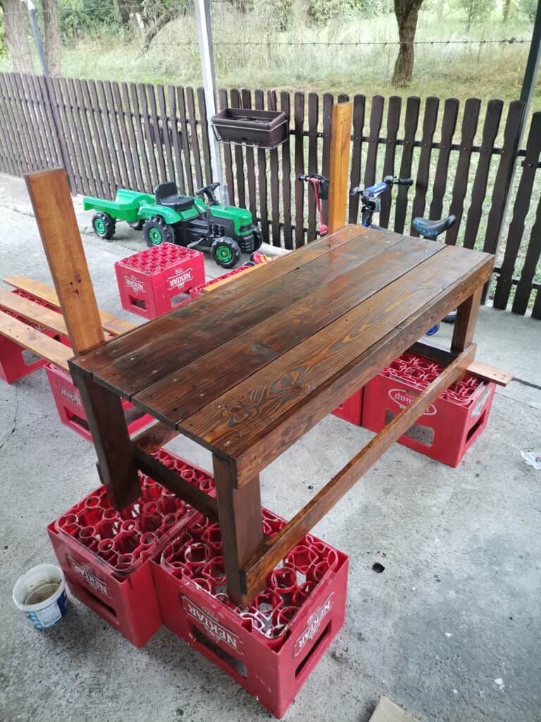 How I Made A Yard Bench Out Of Pallets • 1001 Pallets