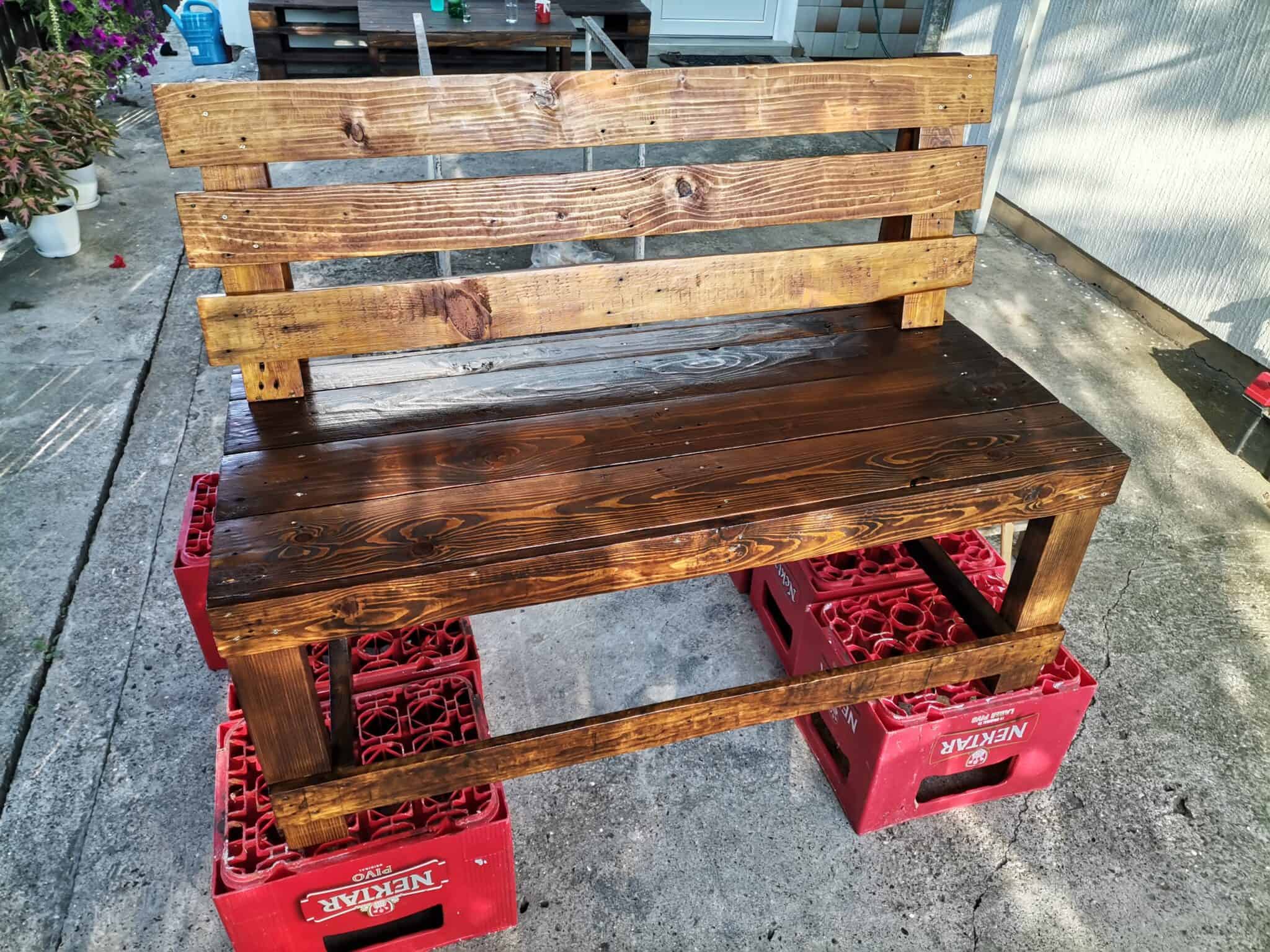 How I Made A Yard Bench Out Of Pallets • 1001 Pallets
