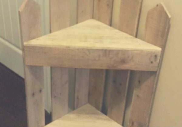 How to Build a Shelf out of Pallets • 1001 Pallets