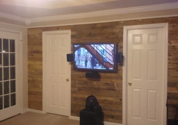 Transform Your Bath With This Spa Pallet Bathtub Shelf • 1001 Pallets